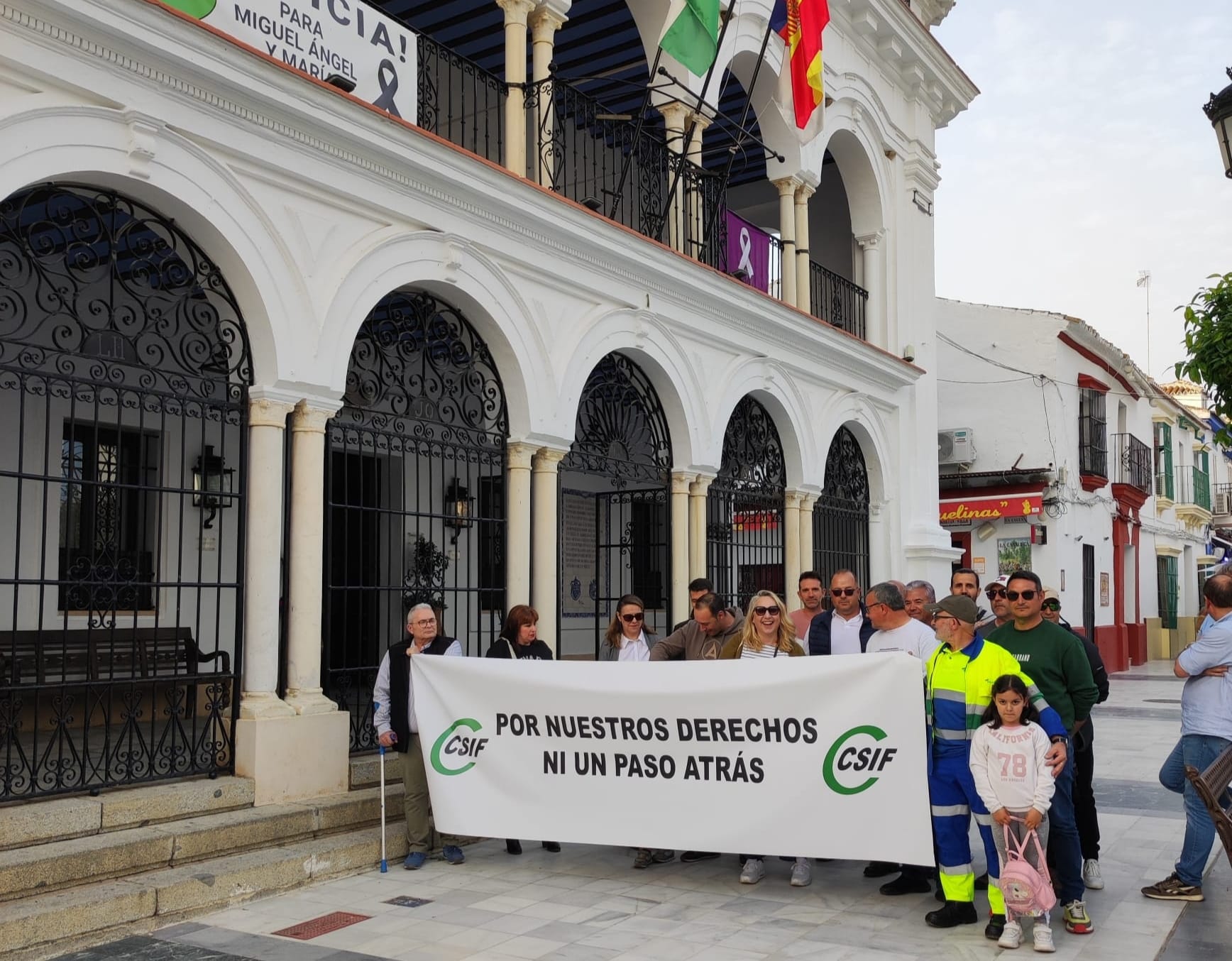 Primera concentración de los trabajadores de Giahsa que se acogieron a ...